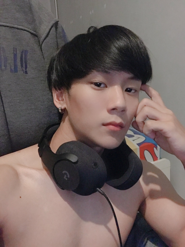 วาร์ปเด็ด !! toon chainat นายแบบเกมเมอร์ หุ่นแซ่บสุดเร่าร้อน