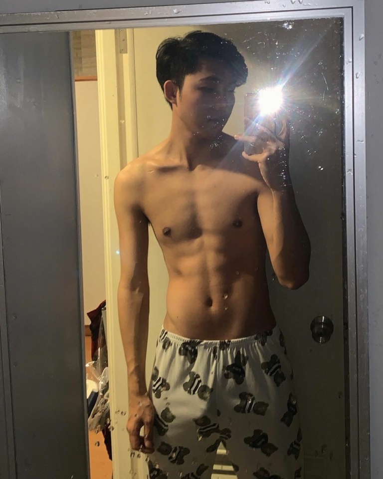 ตี๋ ธวัช หนุ่มหล่อขาวใส เป้าตุง หว่านเสน่ห์สุดฟิน ยั่วน้ำกามขั้นสุด ...