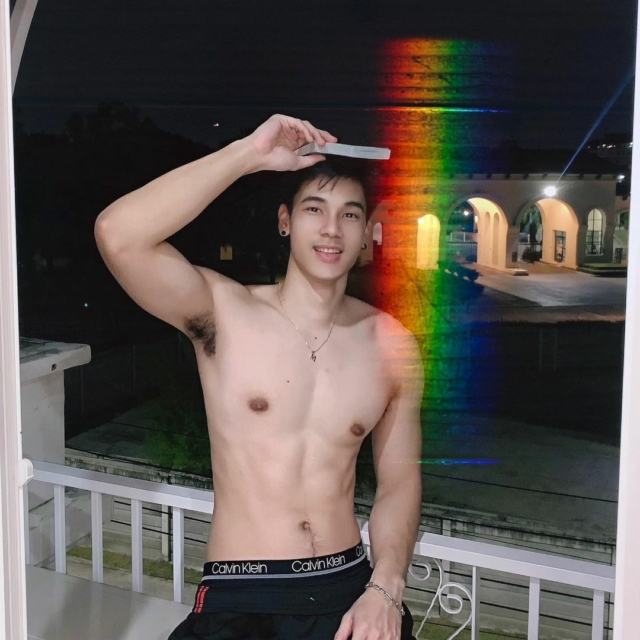 มาร์ค mz.mkz หนุ่มหล่องานดี หุ่นแซ่บฟิน ดีกรีสุดเร่าร้อน เผ็ดจนต้องร้อง ...