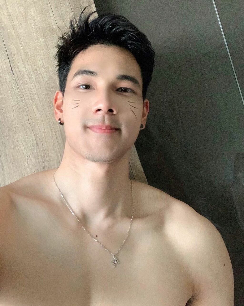 มาร์ค mz.mkz หนุ่มหล่องานดี หุ่นแซ่บฟิน ดีกรีสุดเร่าร้อน เผ็ดจนต้องร้อง ...